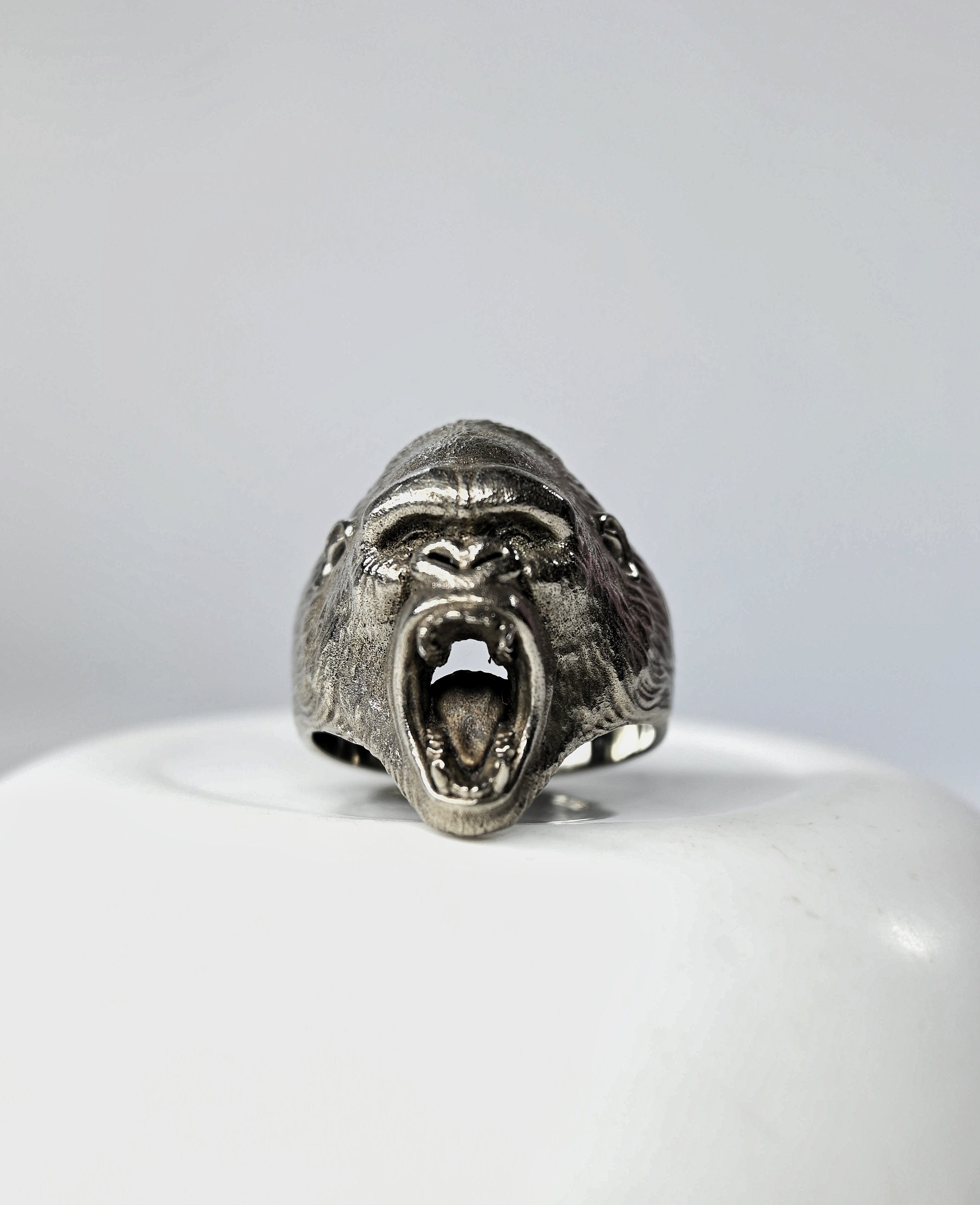 Silverback Gorilla Ring – Crook Store
